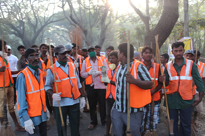 ‘Clean Up Australia’ capmpaigner Ian Kiernan dies at the age of 78 ...